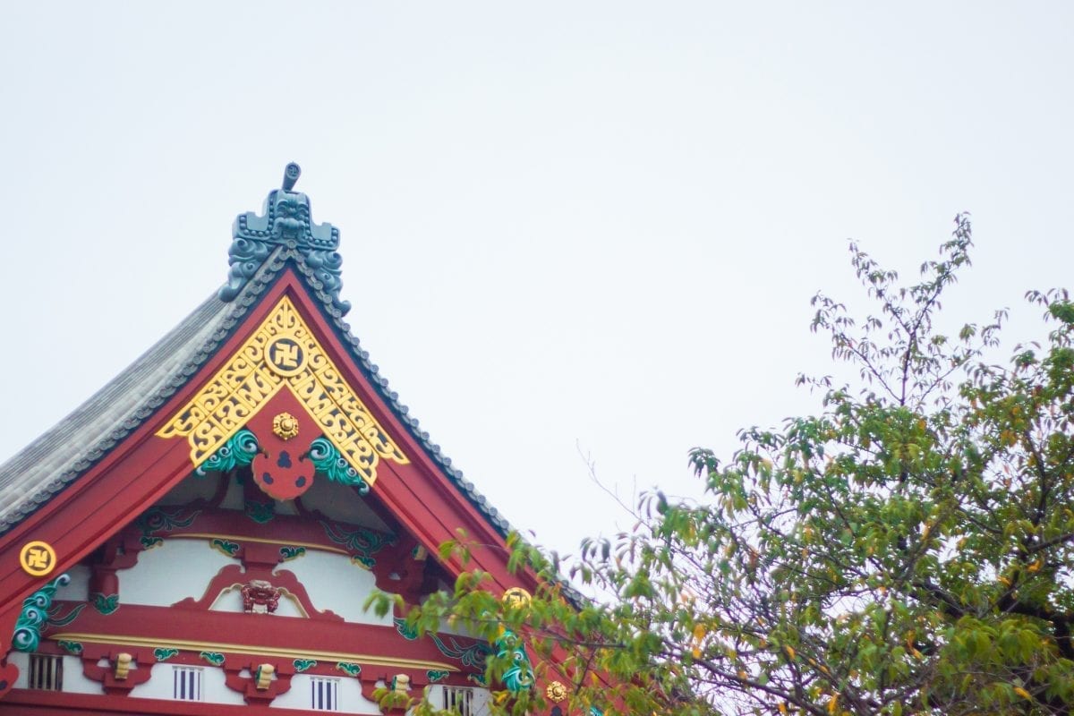 Ultimate Guide to Sensoji Temple in Asakusa, Tokyo Japan - The Creative ...