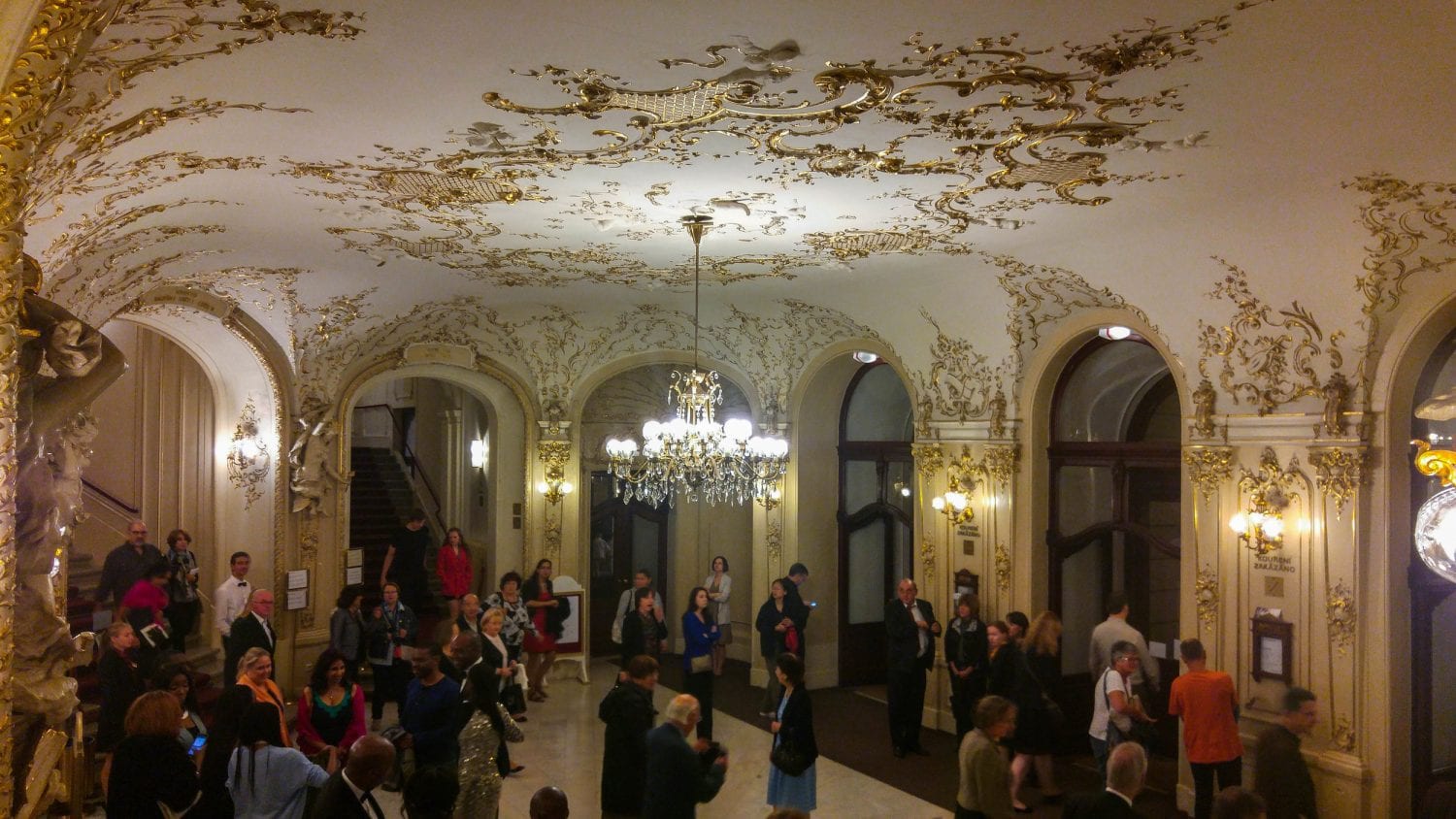 A Night out at the Prague State Opera - The Creative Adventurer