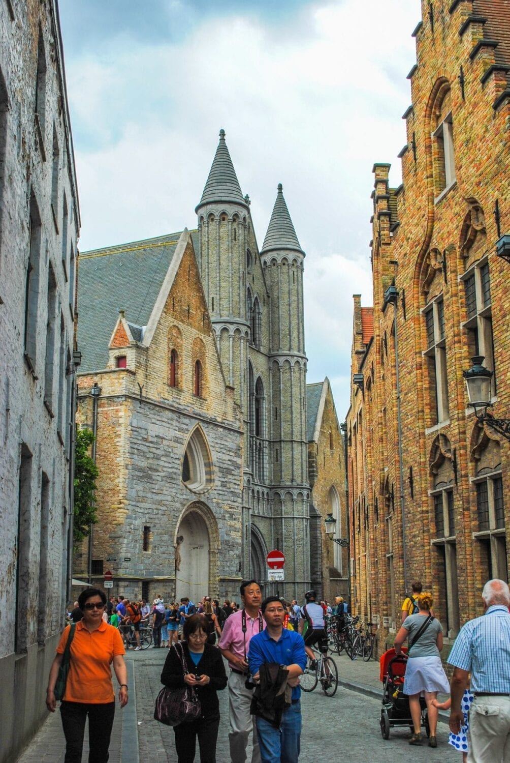 How to Spend A Day in Bruges, The Best Guide to the City and Self ...