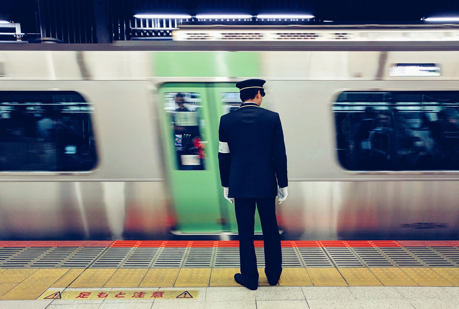 The Most Useful Japanese Words and Phrases for Tourists - The Creative ...