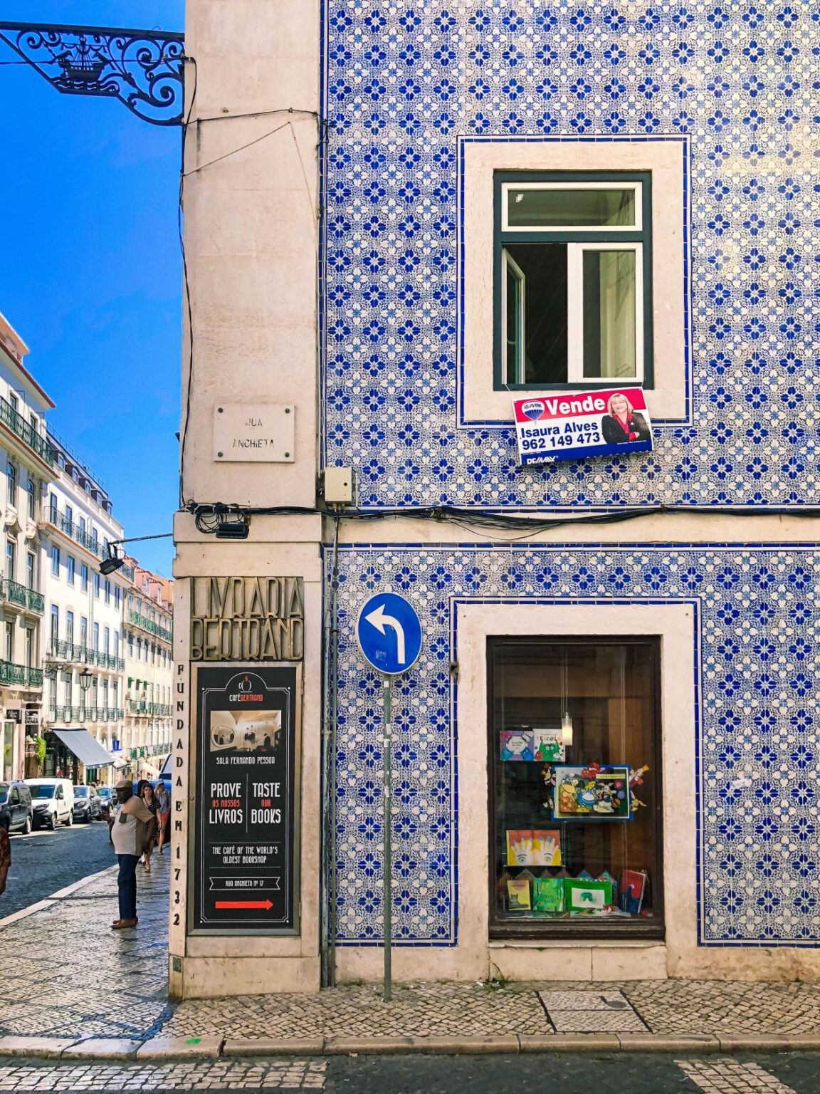 The Best 11 Historical Shops from All Over the World - The Creative ...