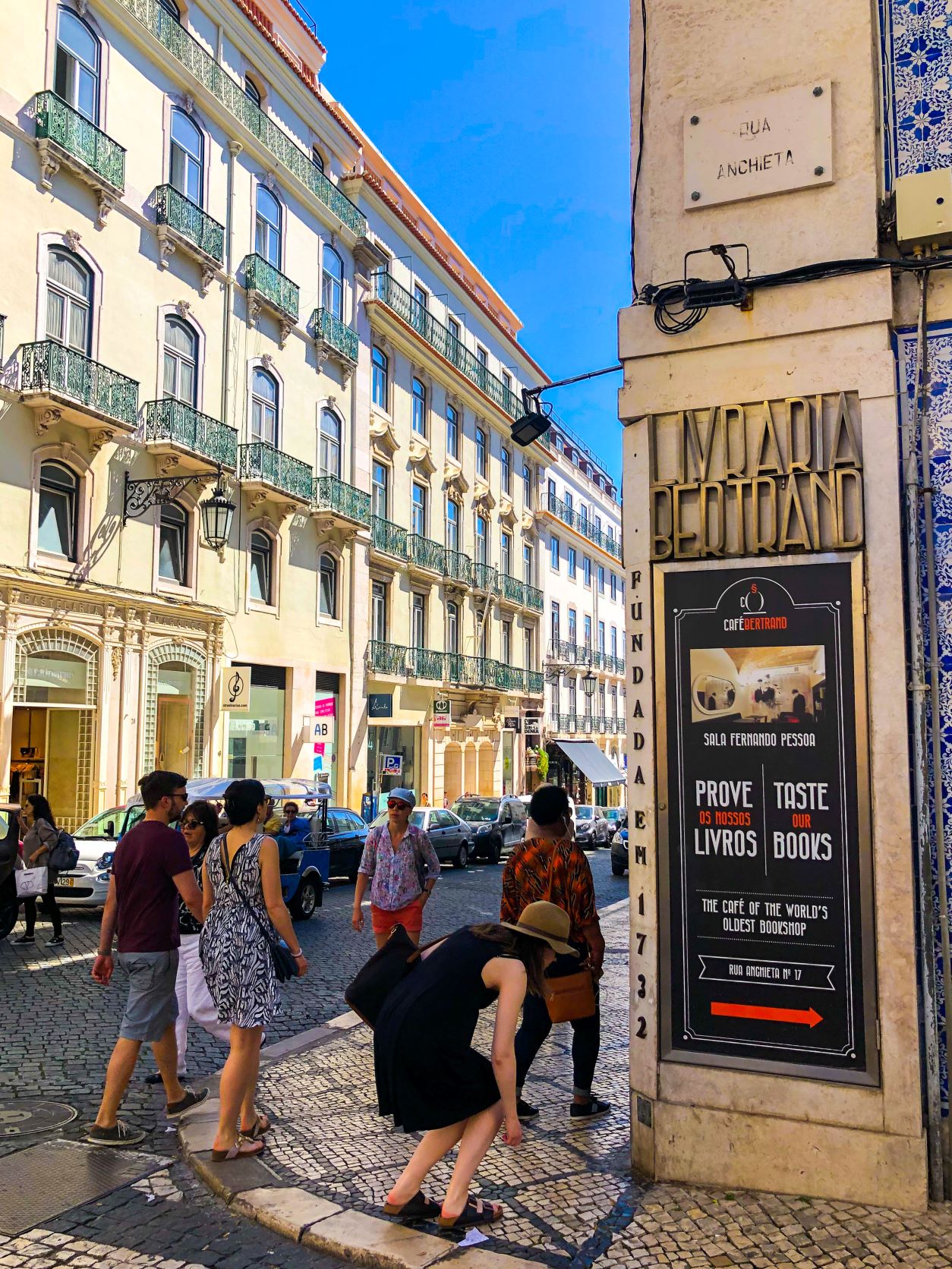 The Best 11 Historical Shops from All Over the World - The Creative ...
