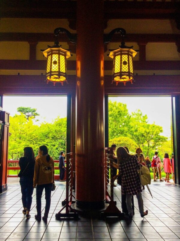 Ultimate Guide to Sensoji Temple in Asakusa, Tokyo Japan - The Creative ...