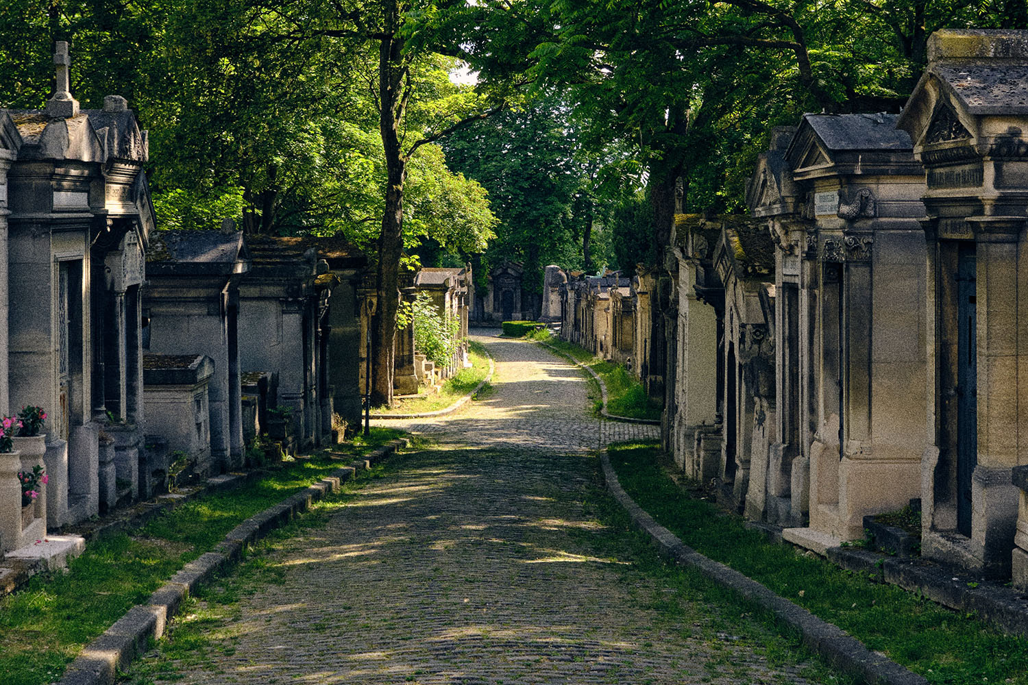 16 of the World’s Most Beautiful Cemeteries - The Creative Adventurer