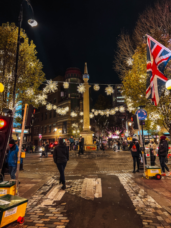 The Best Self-Guided Christmas Lights Walking Tour of Central London ...
