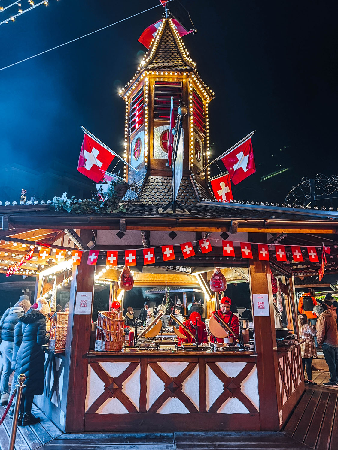 The Ultimate Guide to a Magical Christmas Visit to Paris - The Creative ...