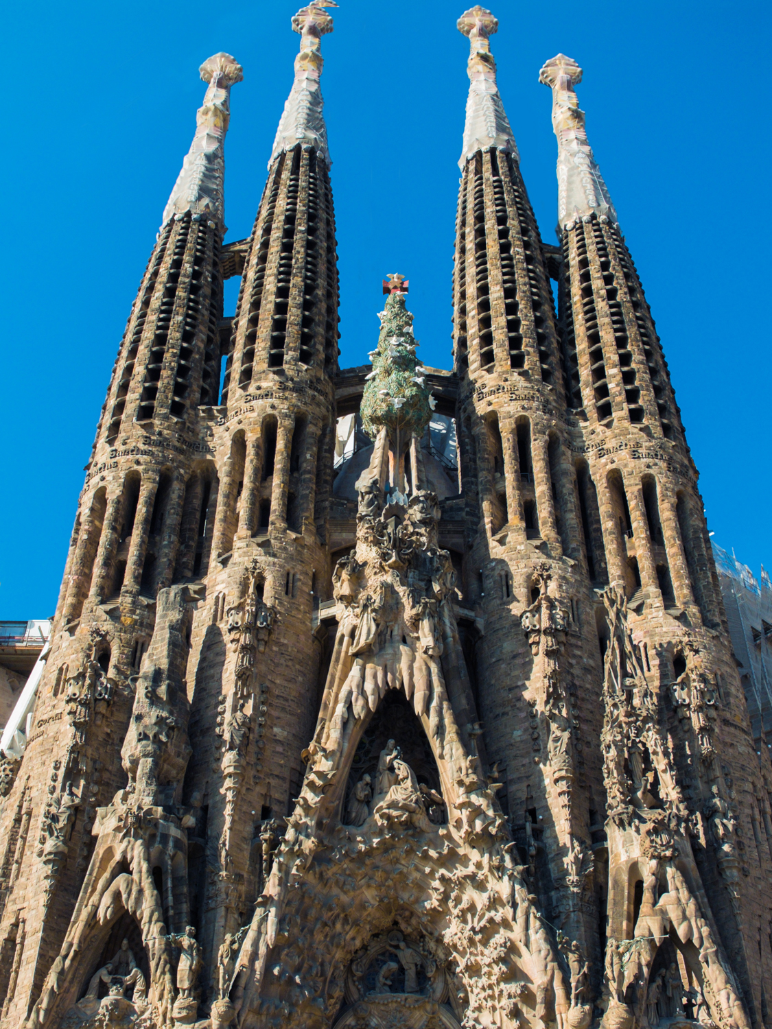 The Ultimate Ranked Guide to the Best Gaudí Sights in Barcelona - The ...